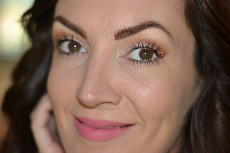 Soft Focus Flawless Skin :: Make Up For Ever HD Invisible Cover ...