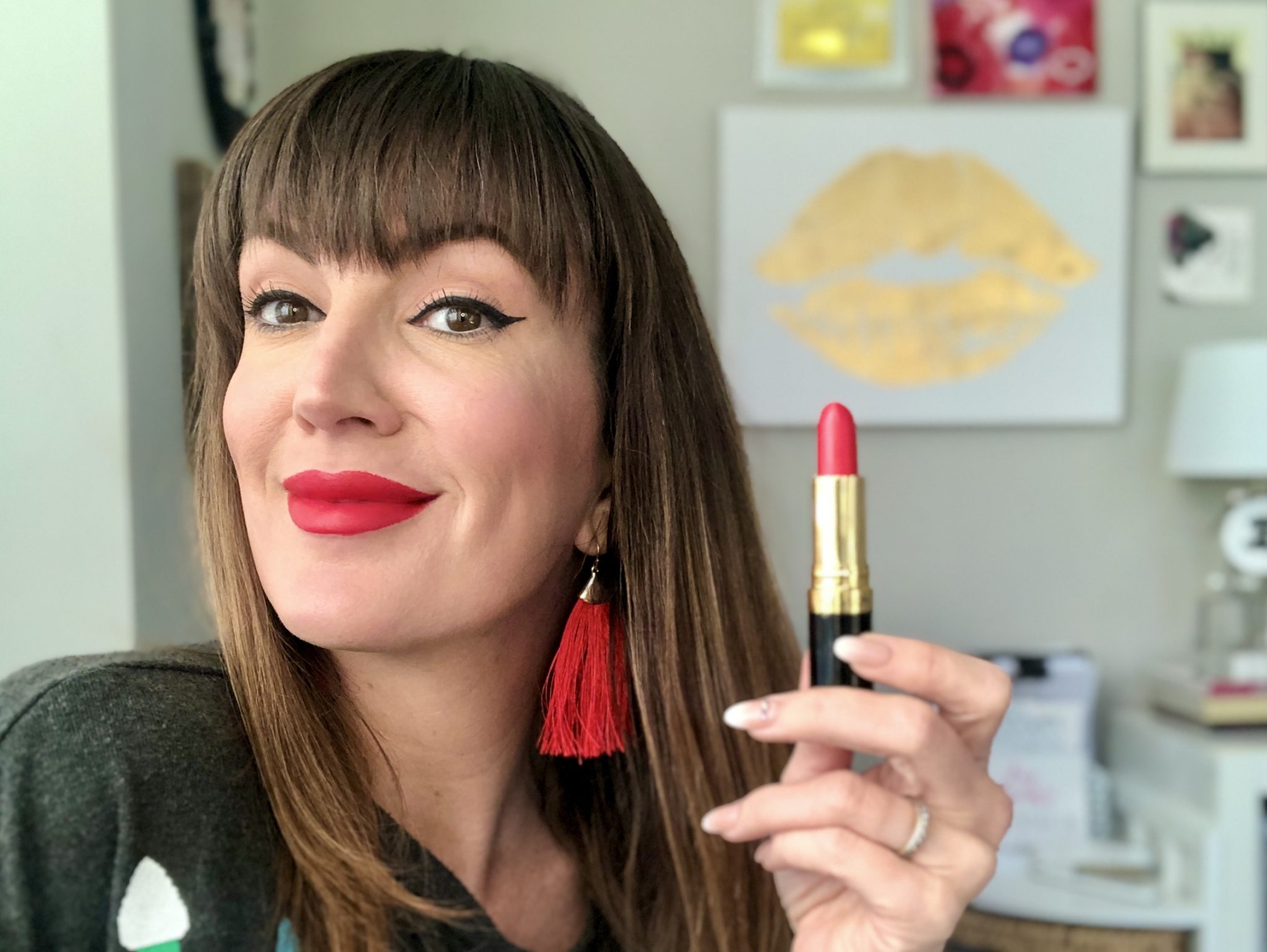 The Perfect Under $10 Holiday Red Lipstick That Has Been Around For 68 ...